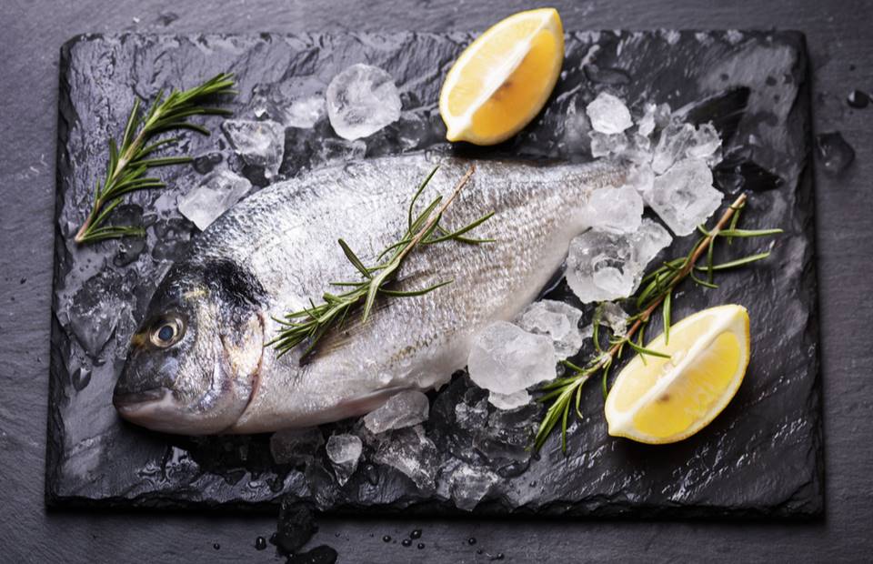 Naučte se rozmrazit rybu správně. Většina lidí neví, jak na to a udělá ...