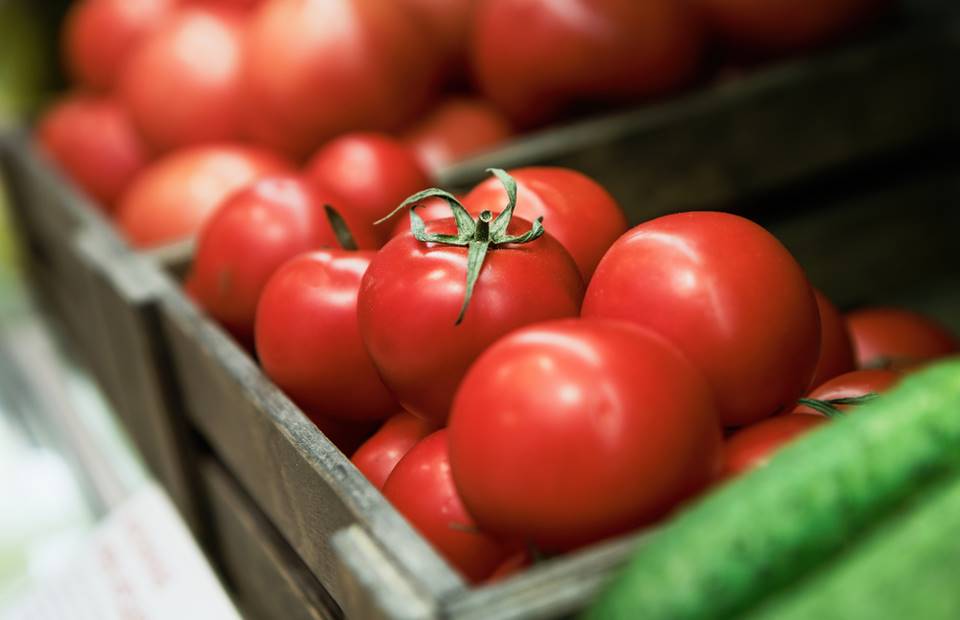 Nikdy nekupujte rajčata v zimě. Naučte se trik Finů a nebudete to ...