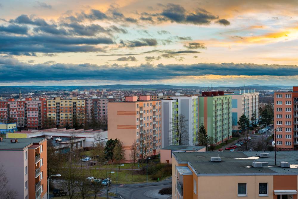 Stát vyběhl s Čechy. Kdo má dům nebo byt, zaplatí letos klidně 80 tisíc ...